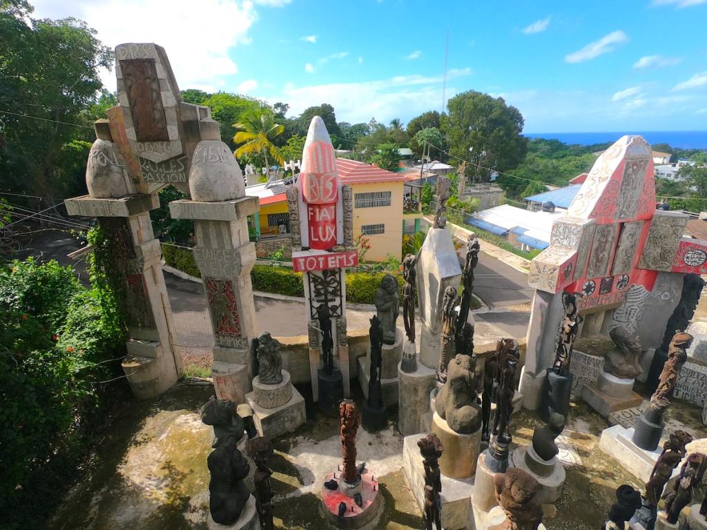 Mundo King Art Museum: The weirdest museum of the Dominican Republic ...